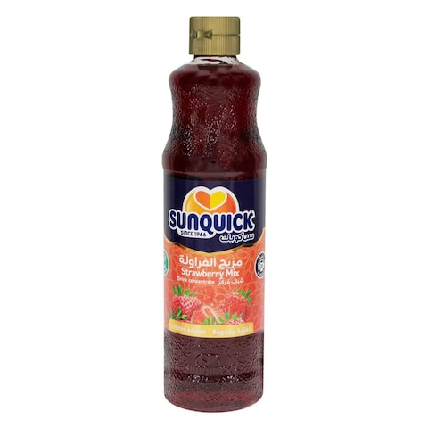 Buy Sunquick Concentrate Strawberry Mix Drink 700ml Online | Carrefour KSA