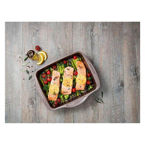 Buy Pyrex Easy Grip Rectangular Oven Tray Black 25x20cm Online ...